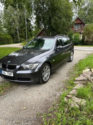 Pelēks BMW 3 Series 2008 Rapla, ar dzinēja tilpumu 2.00 L un nobraukumu 292 tūkst. km par 4000 €, foto  vietnē AUTOMOTO.COM.LV