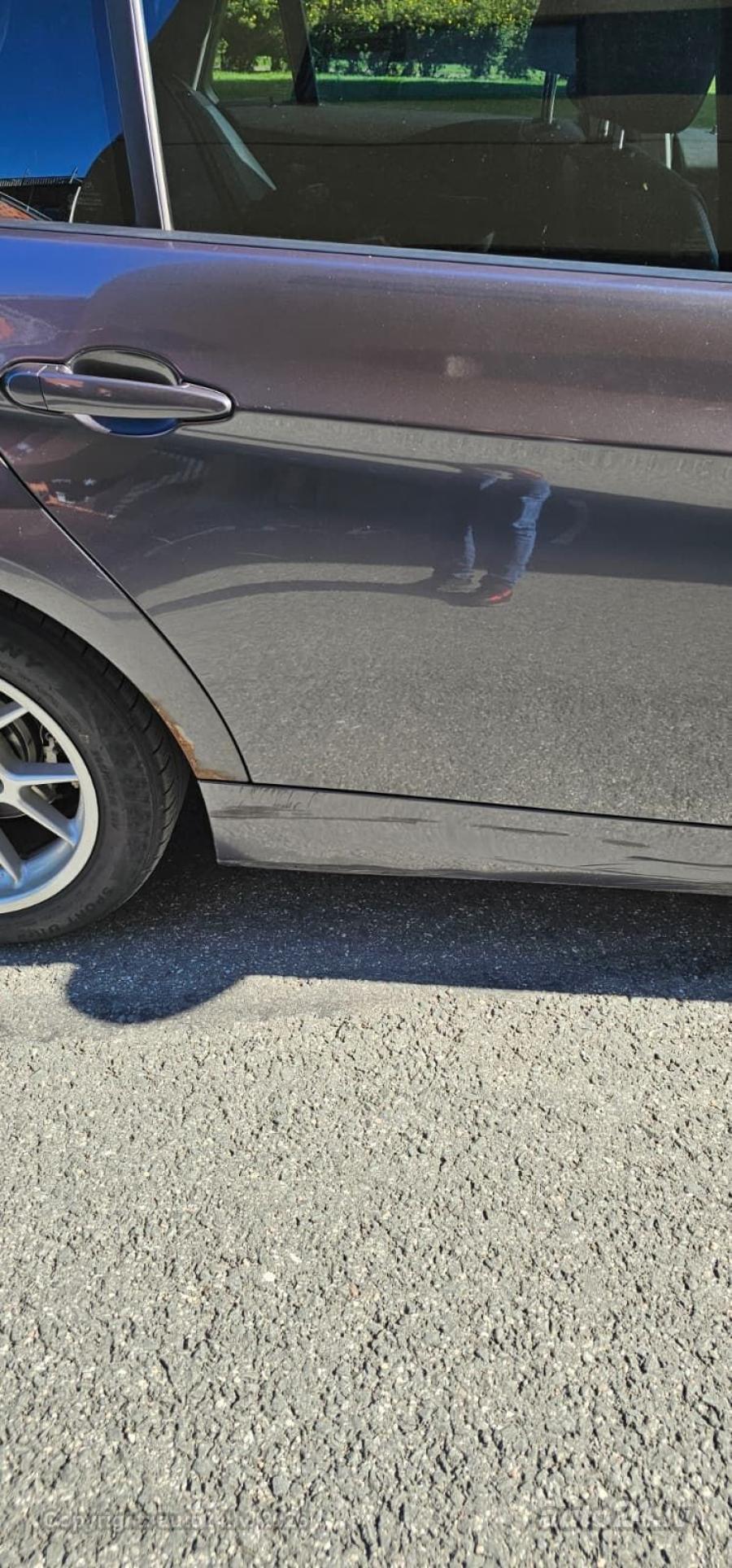 Pelēks BMW 3 Series 2008 Tallina, ar dzinēja tilpumu 2.00 L un nobraukumu 324 tūkst. km par 4550 €, foto 13 vietnē AUTOMOTO.COM.LV