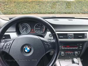 Pelēks BMW 3 Series 2009 Tallina, ar dzinēja tilpumu 2.00 L un nobraukumu 286 tūkst. km par 4700 €, foto 12 vietnē AUTOMOTO.COM.LV