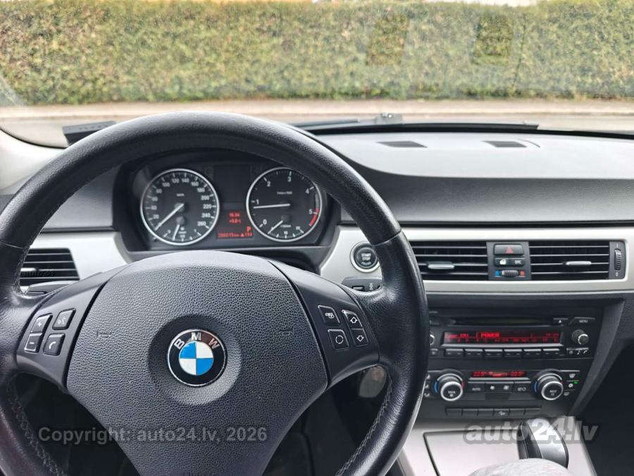 Pelēks BMW 3 Series 2009 Tallina, ar dzinēja tilpumu 2.00 L un nobraukumu 286 tūkst. km par 4700 €, foto 12 vietnē AUTOMOTO.COM.LV