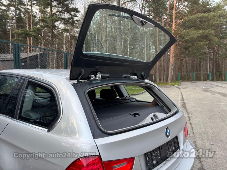 Pelēks BMW 3 Series 2009 Tallina, ar dzinēja tilpumu 3.00 L un nobraukumu 223 tūkst. km par 7699 €, foto 8 vietnē AUTOMOTO.COM.LV
