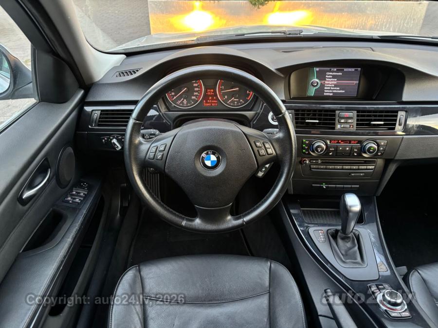 Pelēks BMW 3 Series 2009 Tallina, ar dzinēja tilpumu 3.00 L un nobraukumu 223 tūkst. km par 7699 €, foto 16 vietnē AUTOMOTO.COM.LV