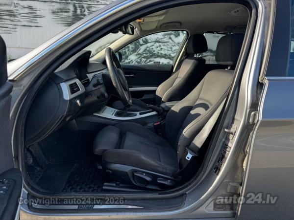 Pelēks BMW 3 Series 2009 Tallina, ar dzinēja tilpumu 3.00 L un nobraukumu 319 tūkst. km par 7500 €, foto 8 vietnē AUTOMOTO.COM.LV