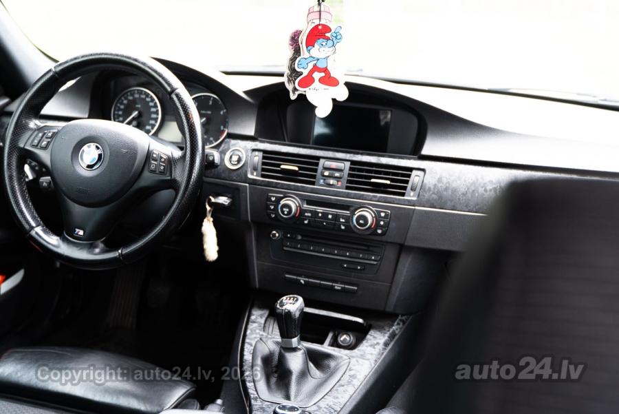 Pelēks BMW 3 Series 2009 Tallina, ar dzinēja tilpumu 2.00 L un nobraukumu 300 tūkst. km par 4500 €, foto 9 vietnē AUTOMOTO.COM.LV
