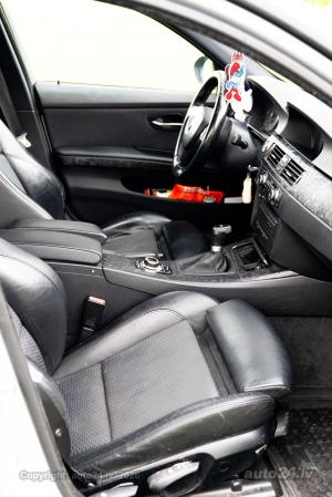 Pelēks BMW 3 Series 2009 Tallina, ar dzinēja tilpumu 2.00 L un nobraukumu 300 tūkst. km par 4500 €, foto 10 vietnē AUTOMOTO.COM.LV