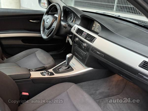 Pelēks BMW 3 Series 2010 Tallina, ar dzinēja tilpumu 2.00 L un nobraukumu 307 tūkst. km par 6500 €, foto 11 vietnē AUTOMOTO.COM.LV