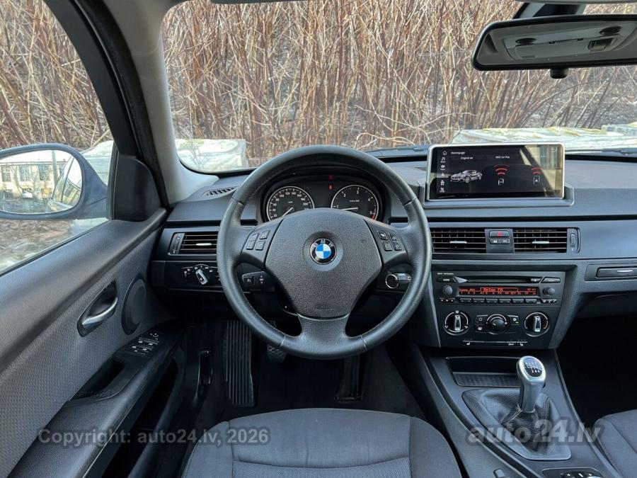 Pelēks BMW 3 Series 2010 Tallina, ar dzinēja tilpumu 2.00 L un nobraukumu 274 tūkst. km par 3995 €, foto 14 vietnē AUTOMOTO.COM.LV