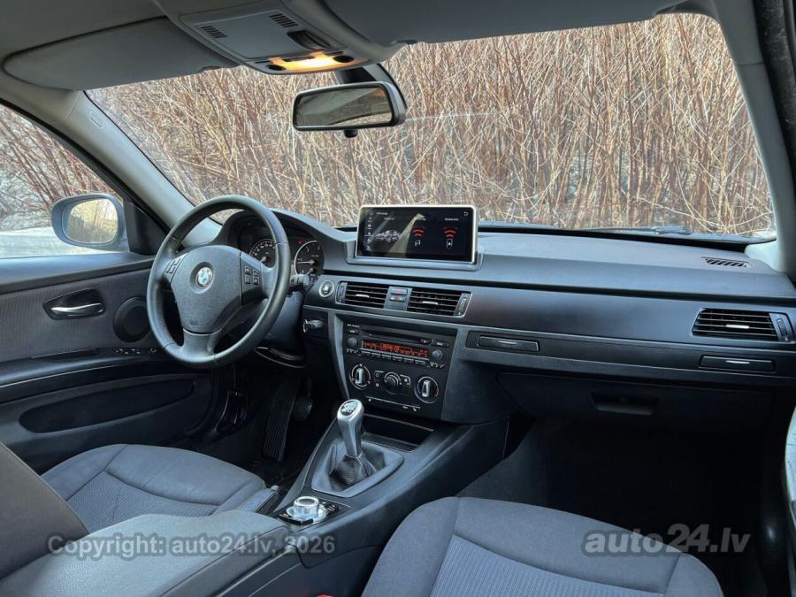 Pelēks BMW 3 Series 2010 Tallina, ar dzinēja tilpumu 2.00 L un nobraukumu 274 tūkst. km par 3995 €, foto 17 vietnē AUTOMOTO.COM.LV