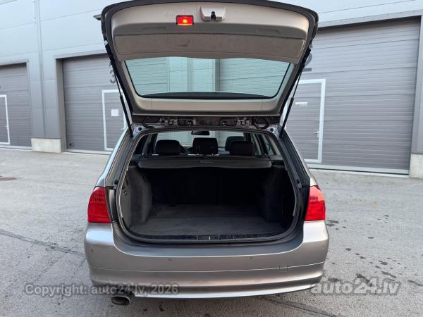 Grey BMW 3 Series 2010 in Tallinn, with an engine capacity of 2.00 L and mileage of 308 thousand km for 5800 €, photo 10 on AUTOMOTO.COM.LV
