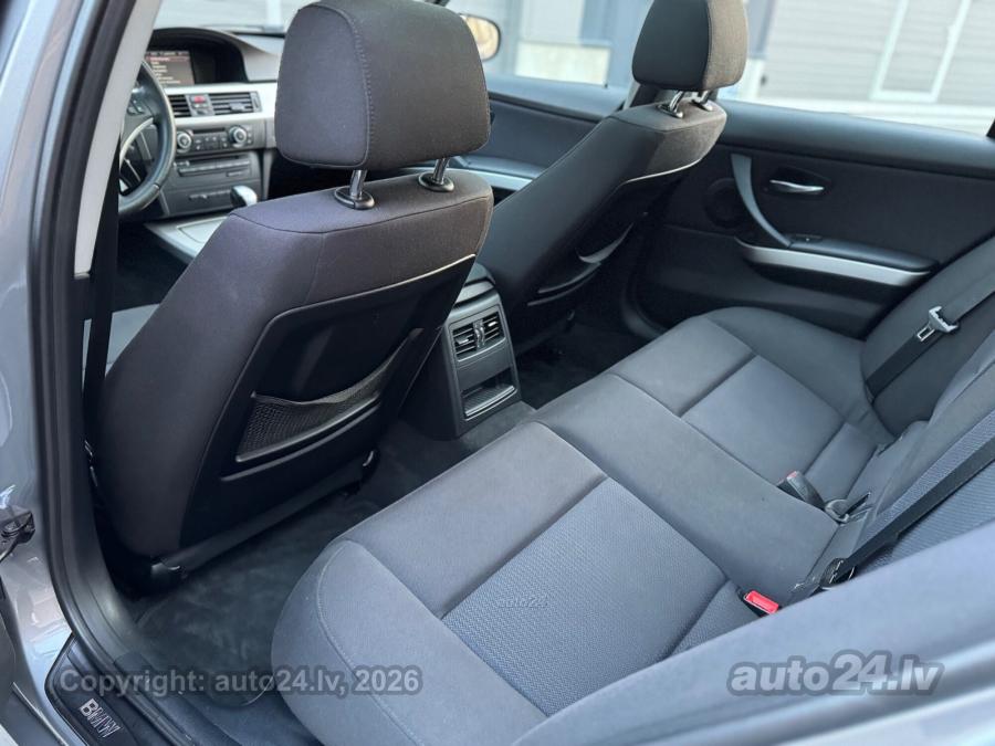 Pelēks BMW 3 Series 2010 Tallina, ar dzinēja tilpumu 2.00 L un nobraukumu 308 tūkst. km par 5800 €, foto 14 vietnē AUTOMOTO.COM.LV