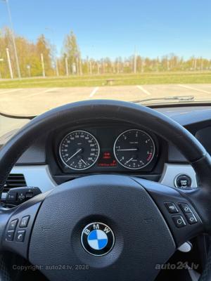 Grey BMW 3 Series 2010 in Tartu, with an engine capacity of 2.00 L and mileage of 320 thousand km for 5150 €, photo 10 on AUTOMOTO.COM.LV