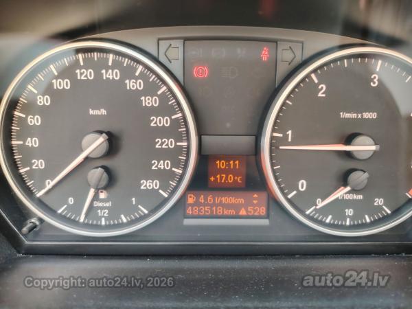 Pelēks BMW 3 Series 2010 Tallina, ar dzinēja tilpumu 2.00 L un nobraukumu 483 tūkst. km par 2850 €, foto 9 vietnē AUTOMOTO.COM.LV