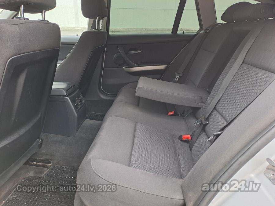 Pelēks BMW 3 Series 2010 Paide, ar dzinēja tilpumu 2.00 L un nobraukumu 314 tūkst. km par 4890 €, foto 16 vietnē AUTOMOTO.COM.LV