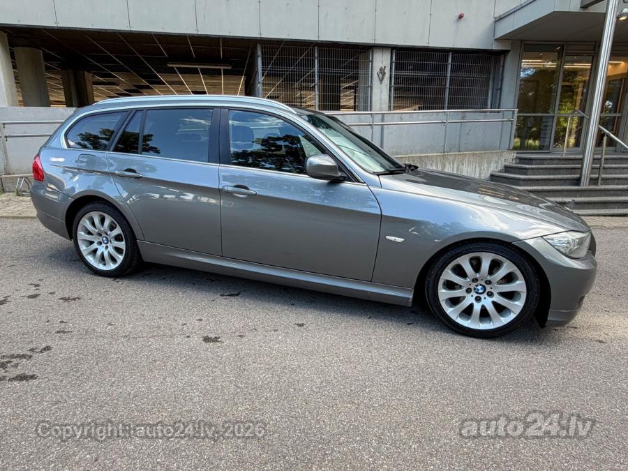 Grey BMW 3 Series 2010 in Tallinn, with an engine capacity of 0.00 L and mileage of 325 thousand km for 6990 €, photo 6 on AUTOMOTO.COM.LV