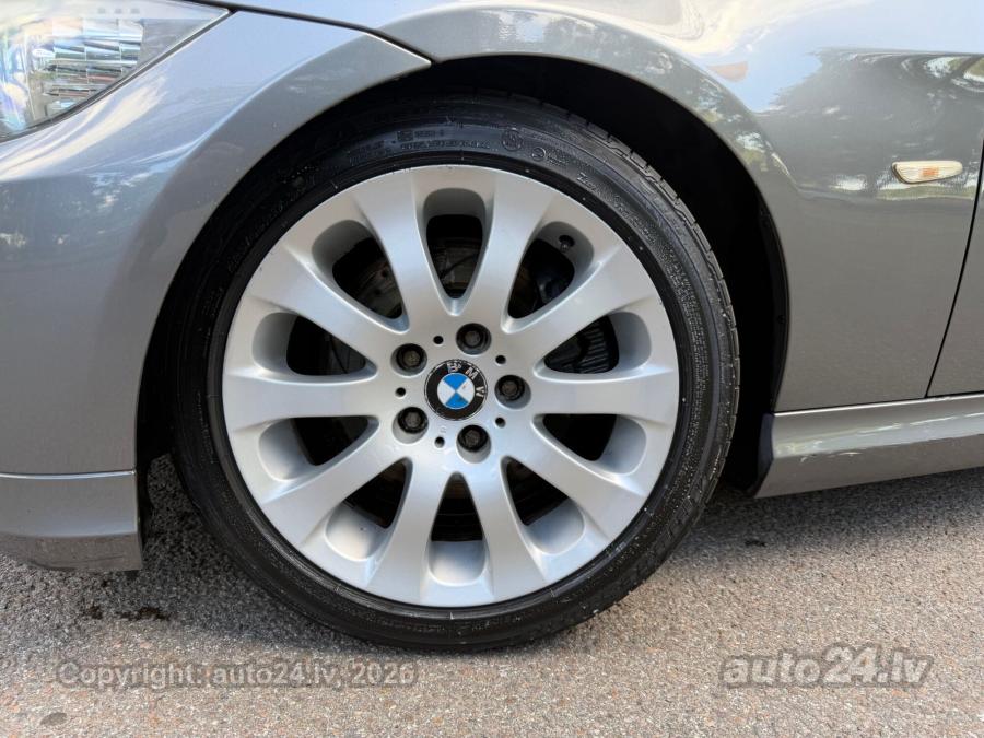 Grey BMW 3 Series 2010 in Tallinn, with an engine capacity of 0.00 L and mileage of 325 thousand km for 6990 €, photo 18 on AUTOMOTO.COM.LV