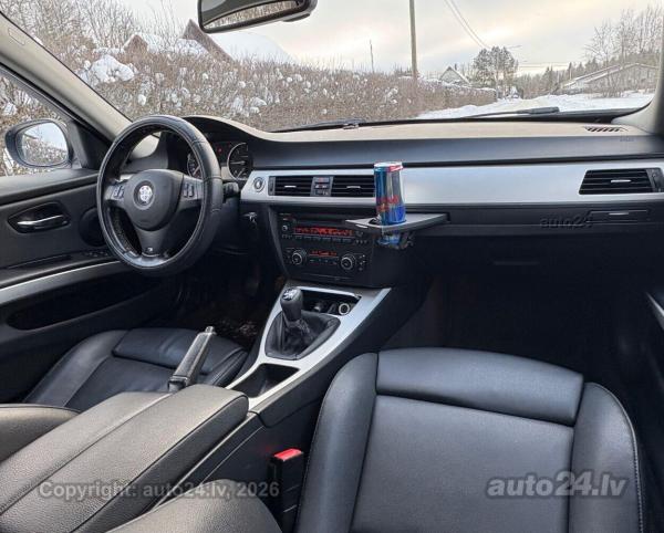 Pelēks BMW 3 Series 2011 Rapla, ar dzinēja tilpumu 2.00 L un nobraukumu 372 tūkst. km par 4200 €, foto 11 vietnē AUTOMOTO.COM.LV
