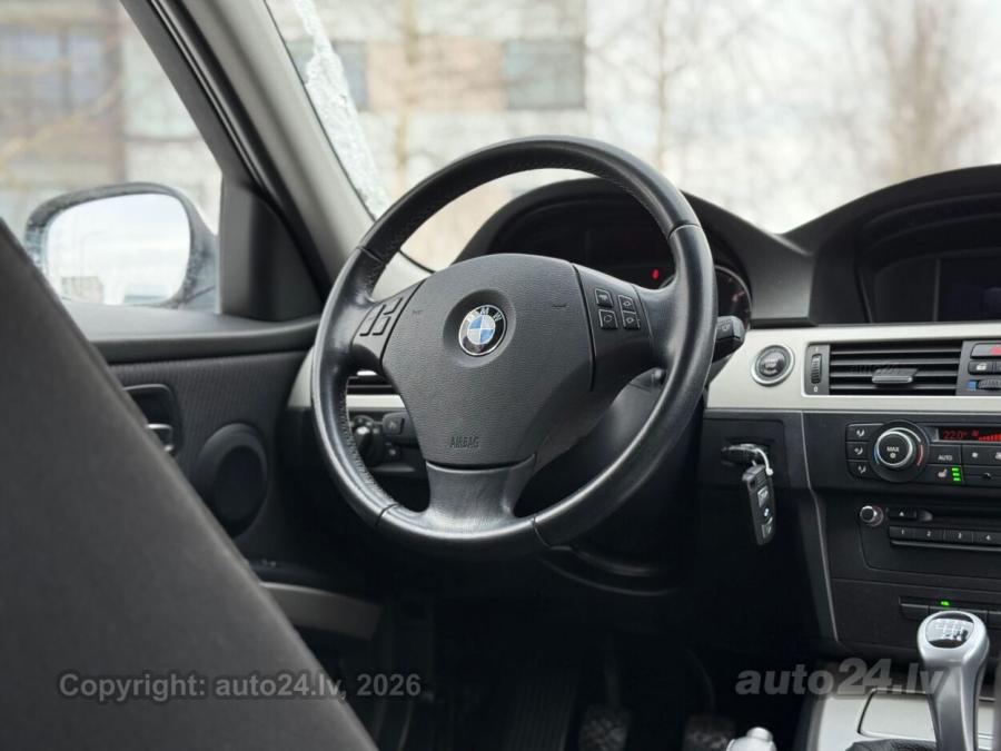 Grey BMW 3 Series 2011 in Tallinn, with an engine capacity of 2.00 L and mileage of 244 thousand km for 5690 €, photo 9 on AUTOMOTO.COM.LV