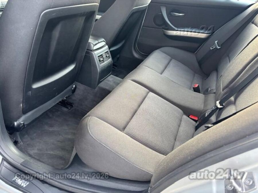 Pelēks BMW 3 Series 2011 Tartu, ar dzinēja tilpumu 2.00 L un nobraukumu 245 tūkst. km par 5290 €, foto 15 vietnē AUTOMOTO.COM.LV