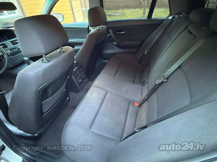 Grey BMW 3 Series 2011 in Tallinn, with an engine capacity of 2.00 L and mileage of 350 thousand km for 4800 €, photo 9 on AUTOMOTO.COM.LV