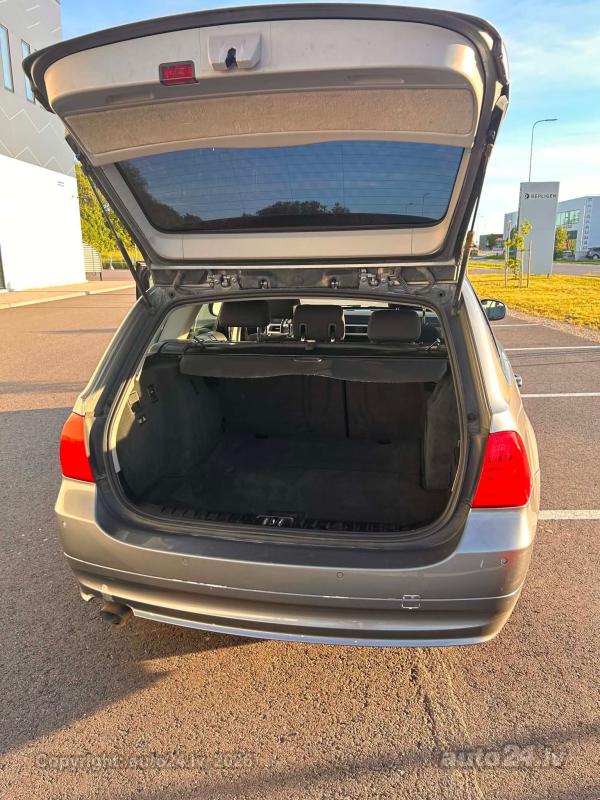 Grey BMW 3 Series 2011 in Tallinn, with an engine capacity of 2.00 L and mileage of 240 thousand km for 3900 €, photo 5 on AUTOMOTO.COM.LV