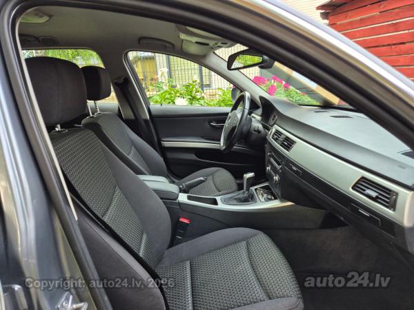Grey BMW 3 Series 2011 in Tartu, with an engine capacity of 2.00 L and mileage of 230 thousand km for 5490 €, photo 5 on AUTOMOTO.COM.LV
