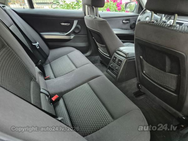 Grey BMW 3 Series 2011 in Tartu, with an engine capacity of 2.00 L and mileage of 230 thousand km for 5490 €, photo 6 on AUTOMOTO.COM.LV