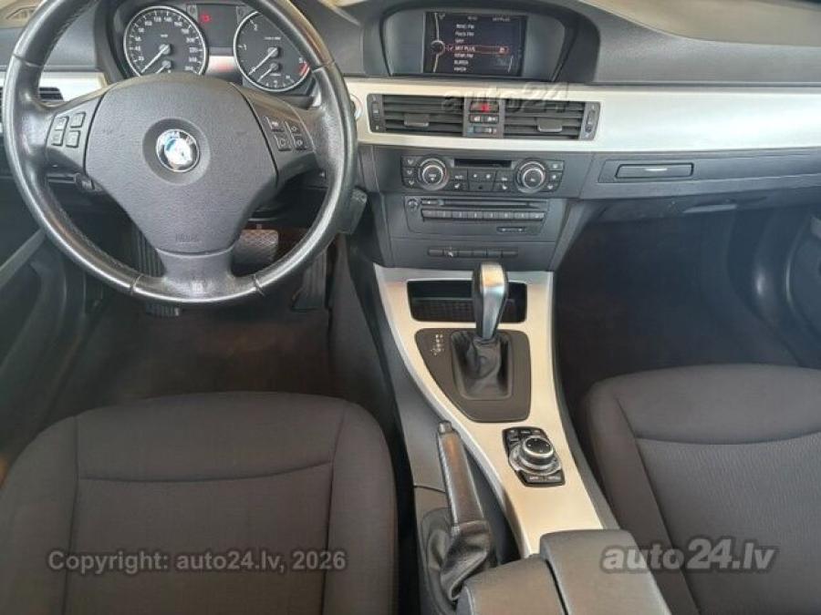 Grey BMW 3 Series 2011 in Tallinn, with an engine capacity of 2.00 L and mileage of 190 thousand km for 5650 €, photo 13 on AUTOMOTO.COM.LV