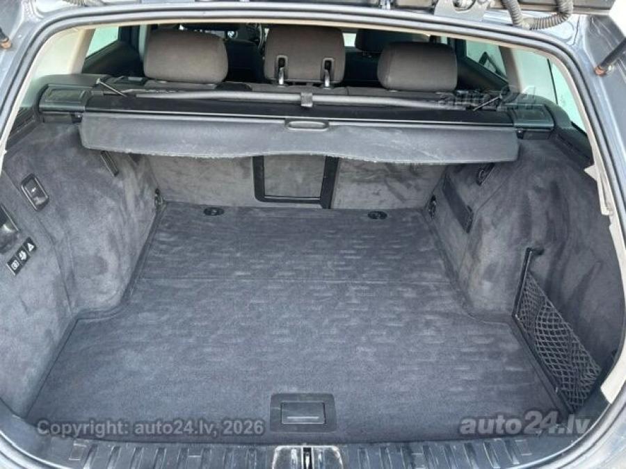 Grey BMW 3 Series 2011 in Tallinn, with an engine capacity of 2.00 L and mileage of 190 thousand km for 5650 €, photo 15 on AUTOMOTO.COM.LV