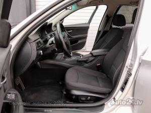 Grey BMW 3 Series 2011 in Tallinn, with an engine capacity of 2.00 L and mileage of 350 thousand km for 4999 €, photo 16 on AUTOMOTO.COM.LV