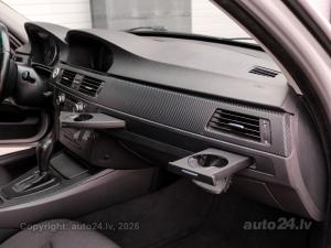 Grey BMW 3 Series 2011 in Tallinn, with an engine capacity of 2.00 L and mileage of 350 thousand km for 4999 €, photo 19 on AUTOMOTO.COM.LV