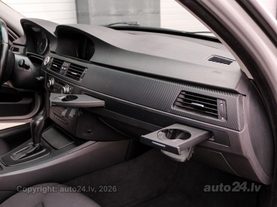 Grey BMW 3 Series 2011 in Tallinn, with an engine capacity of 2.00 L and mileage of 350 thousand km for 4999 €, photo 19 on AUTOMOTO.COM.LV