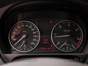 Grey BMW 3 Series 2011 in Tallinn, with an engine capacity of 2.00 L and mileage of 350 thousand km for 4999 €, photo 27 on AUTOMOTO.COM.LV
