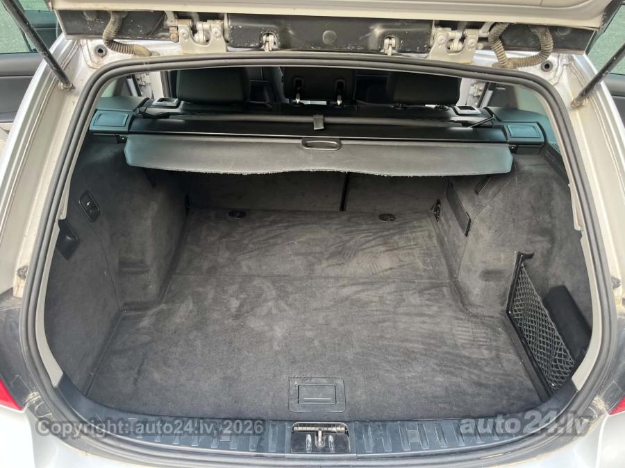 Pelēks BMW 3 Series 2011 Elva, ar dzinēja tilpumu 2.00 L un nobraukumu 0 tūkst. km par 4799 €, foto 16 vietnē AUTOMOTO.COM.LV