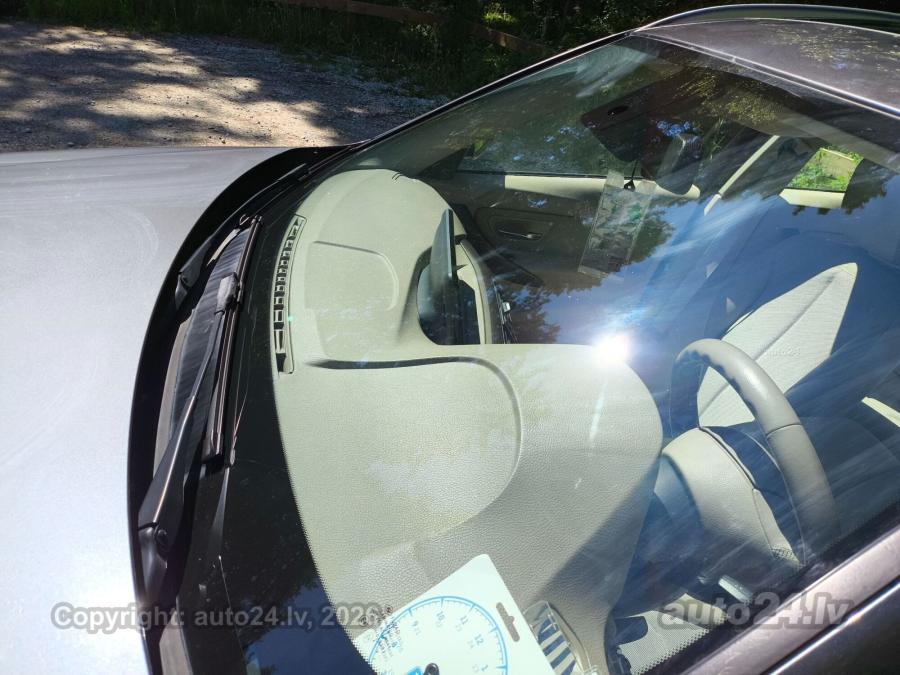 Pelēks BMW 3 Series 2012 Tallina, ar dzinēja tilpumu 2.00 L un nobraukumu 313 tūkst. km par 7000 €, foto 16 vietnē AUTOMOTO.COM.LV
