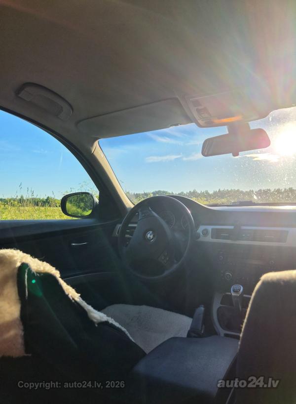 Pelēks BMW 3 Series 2012 Jegeva, ar dzinēja tilpumu 2.00 L un nobraukumu 359 tūkst. km par 4500 €, foto 4 vietnē AUTOMOTO.COM.LV