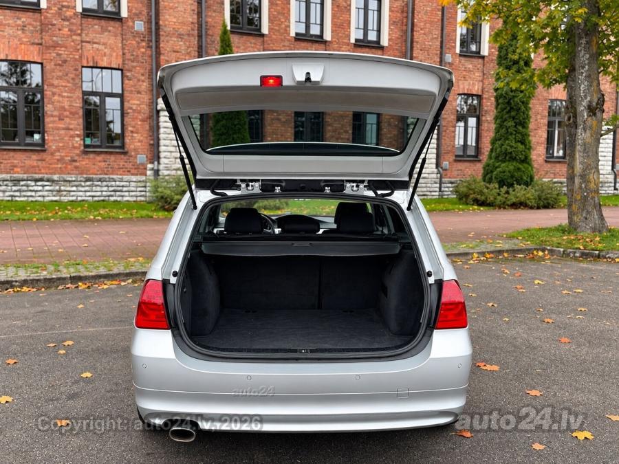 Pelēks BMW 3 Series 2012 Tallina, ar dzinēja tilpumu 2.00 L un nobraukumu 283 tūkst. km par 6500 €, foto 13 vietnē AUTOMOTO.COM.LV