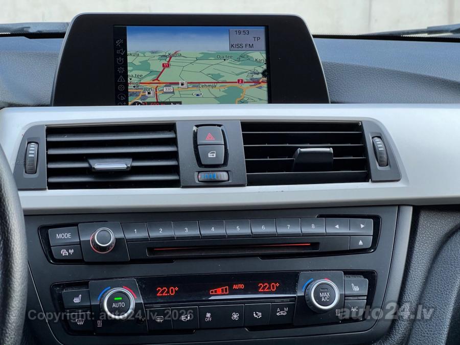 Pelēks BMW 3 Series 2013 Tallina, ar dzinēja tilpumu 2.00 L un nobraukumu 321 tūkst. km par 6800 €, foto 13 vietnē AUTOMOTO.COM.LV