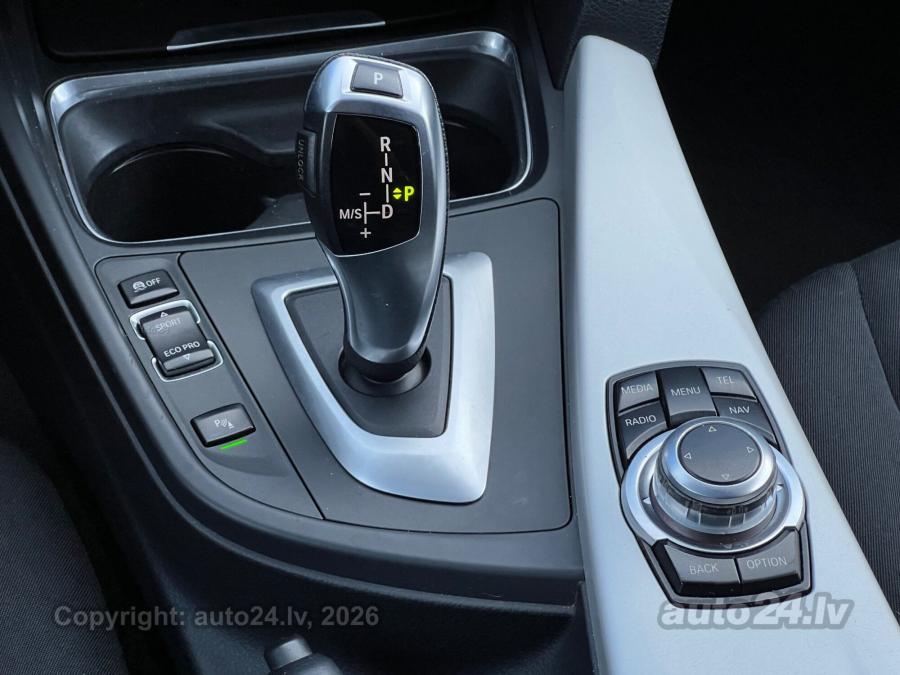 Pelēks BMW 3 Series 2013 Tallina, ar dzinēja tilpumu 2.00 L un nobraukumu 321 tūkst. km par 6800 €, foto 14 vietnē AUTOMOTO.COM.LV
