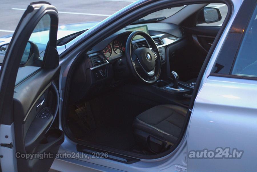 Pelēks BMW 3 Series 2013 Tartu, ar dzinēja tilpumu 3.00 L un nobraukumu 274 tūkst. km par 10700 €, foto 10 vietnē AUTOMOTO.COM.LV