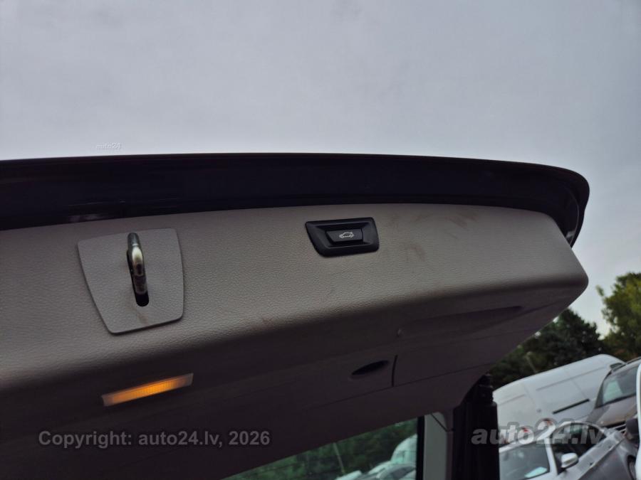 Pelēks BMW 3 Series 2013 Tartu, ar dzinēja tilpumu 2.00 L un nobraukumu 230 tūkst. km par 7790 €, foto 16 vietnē AUTOMOTO.COM.LV