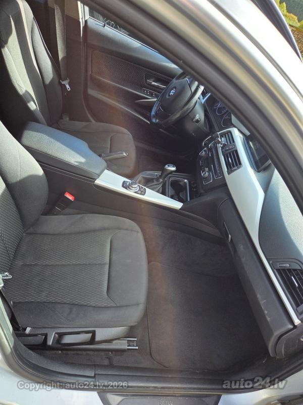 Pelēks BMW 3 Series 2013 Tallina, ar dzinēja tilpumu 2.00 L un nobraukumu 395 tūkst. km par 8700 €, foto 11 vietnē AUTOMOTO.COM.LV