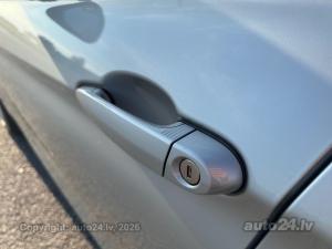Grey BMW 3 Series 2014 in Tallinn, with an engine capacity of 3.00 L and mileage of 290 thousand km for 12599 €, photo 13 on AUTOMOTO.COM.LV