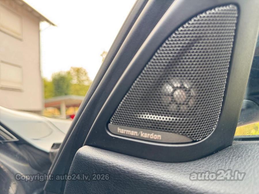 Pelēks BMW 3 Series 2014 Tallina, ar dzinēja tilpumu 2.00 L un nobraukumu 249 tūkst. km par 11990 €, foto 12 vietnē AUTOMOTO.COM.LV