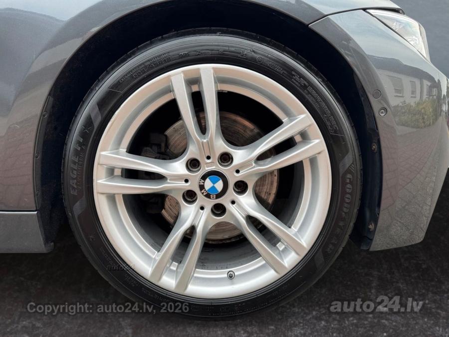 Pelēks BMW 3 Series 2014 Tallina, ar dzinēja tilpumu 2.00 L un nobraukumu 249 tūkst. km par 11990 €, foto 13 vietnē AUTOMOTO.COM.LV