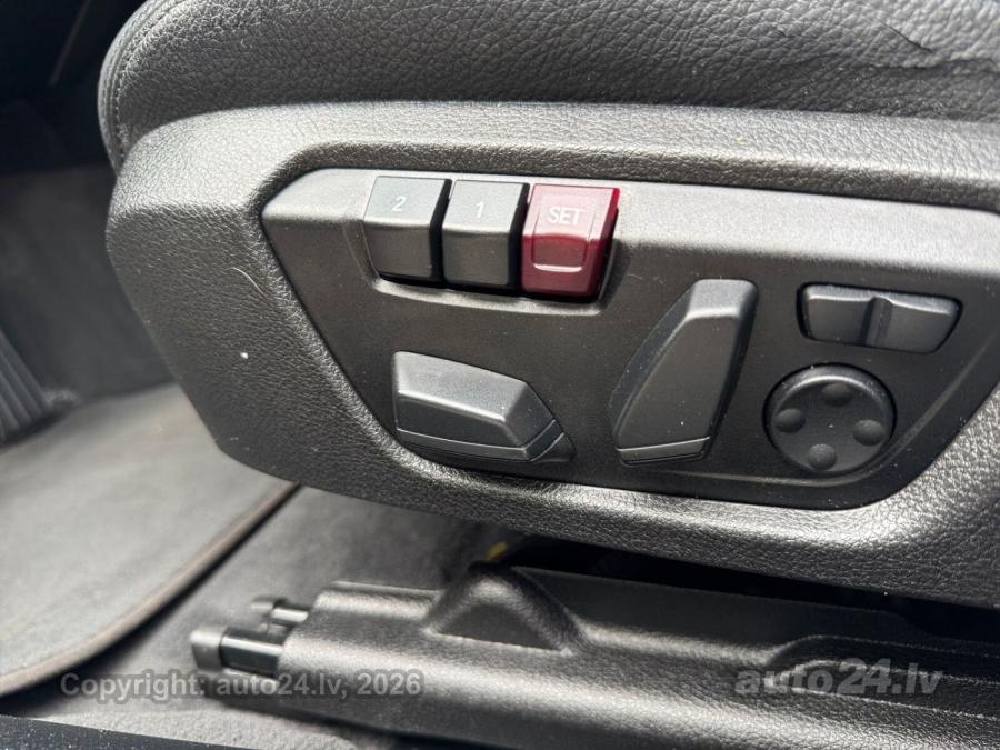 Pelēks BMW 3 Series 2014 Tallina, ar dzinēja tilpumu 2.00 L un nobraukumu 249 tūkst. km par 11990 €, foto 19 vietnē AUTOMOTO.COM.LV