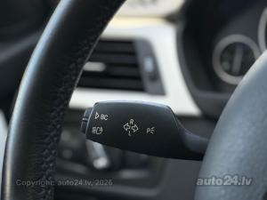 Pelēks BMW 3 Series 2016 Tallina, ar dzinēja tilpumu 2.00 L un nobraukumu 141 tūkst. km par 12999 €, foto 13 vietnē AUTOMOTO.COM.LV