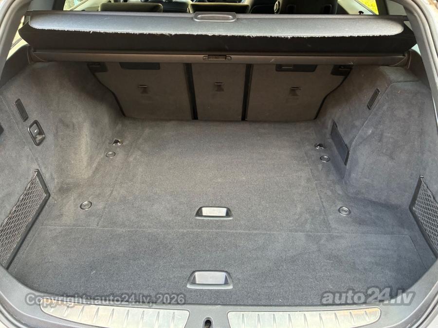 Grey BMW 3 Series 2016 in Tallinn, with an engine capacity of 2.00 L and mileage of 142 thousand km for 19800 €, photo 17 on AUTOMOTO.COM.LV