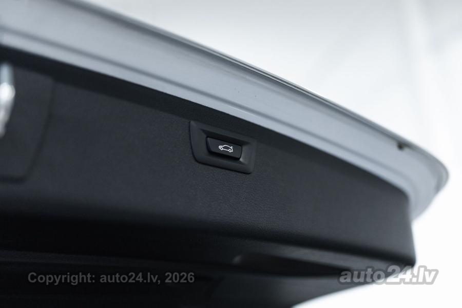 Grey BMW 3 Series 2017 in Tallinn, with an engine capacity of 3.00 L and mileage of 173 thousand km for 15990 €, photo 31 on AUTOMOTO.COM.LV