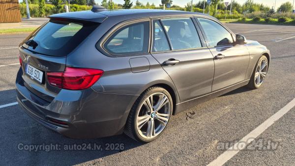 Grey BMW 3 Series 2017 in Tallinn, with an engine capacity of 3.00 L and mileage of 327 thousand km for 11200 €, photo 4 on AUTOMOTO.COM.LV