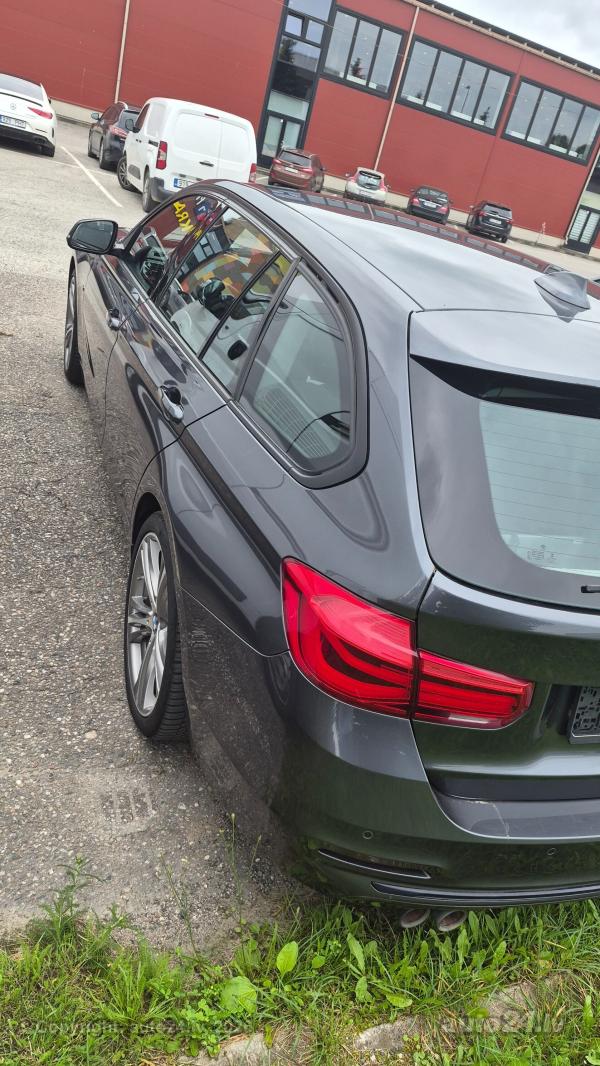 Grey BMW 3 Series 2017 in Tallinn, with an engine capacity of 3.00 L and mileage of 327 thousand km for 11200 €, photo 9 on AUTOMOTO.COM.LV